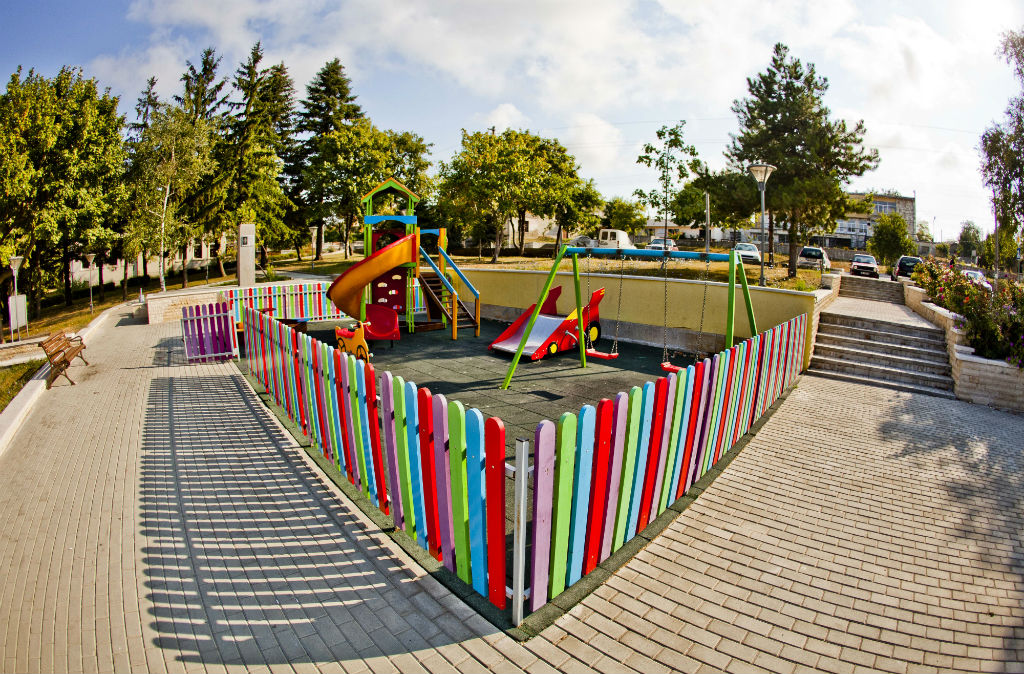 Община Аврен